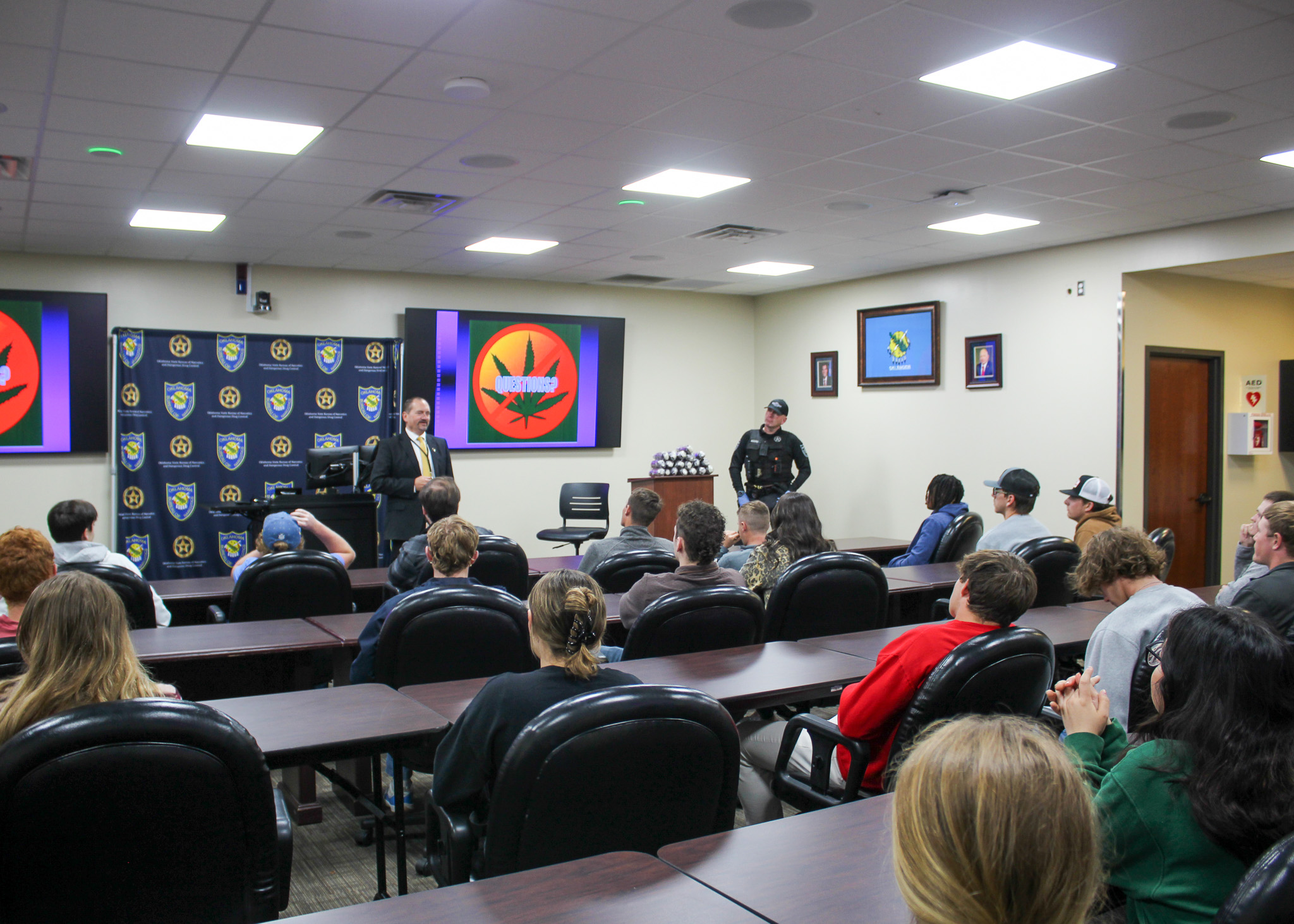SSC President’s Leadership Class Tours Okla. Bureau of Narcotics