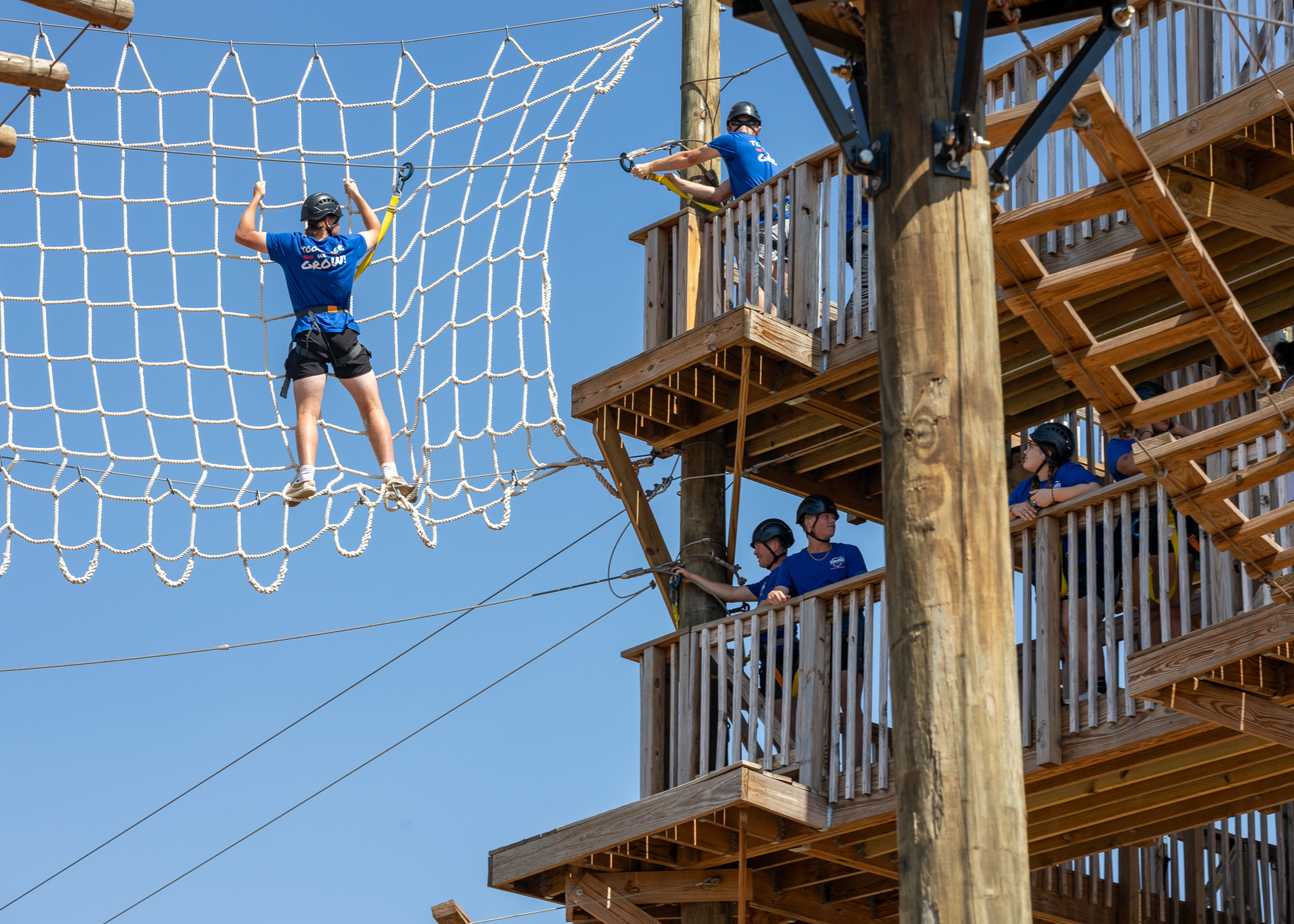 Leadership Students Participate in Teambuilding Exercises