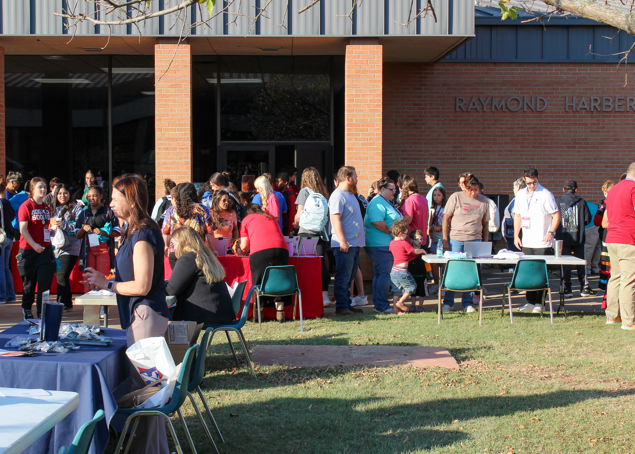 Hundreds Attend Tribal Fest at SSC