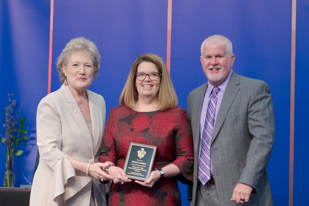 Alumni, Employees and Students Honored by SSC at Spring Banquet